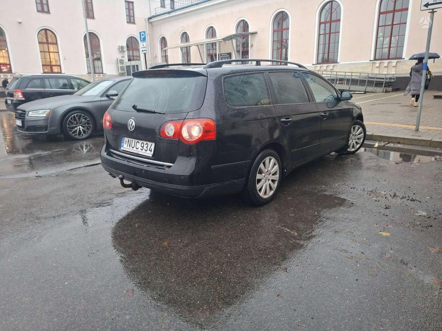 Melns Volkswagen Passat 2008 Viļņa, ar dzinēja tilpumu 1.90 L un nobraukumu 436 tūkst. km par 850 €, foto 4 vietnē AUTOMOTO.COM.LV