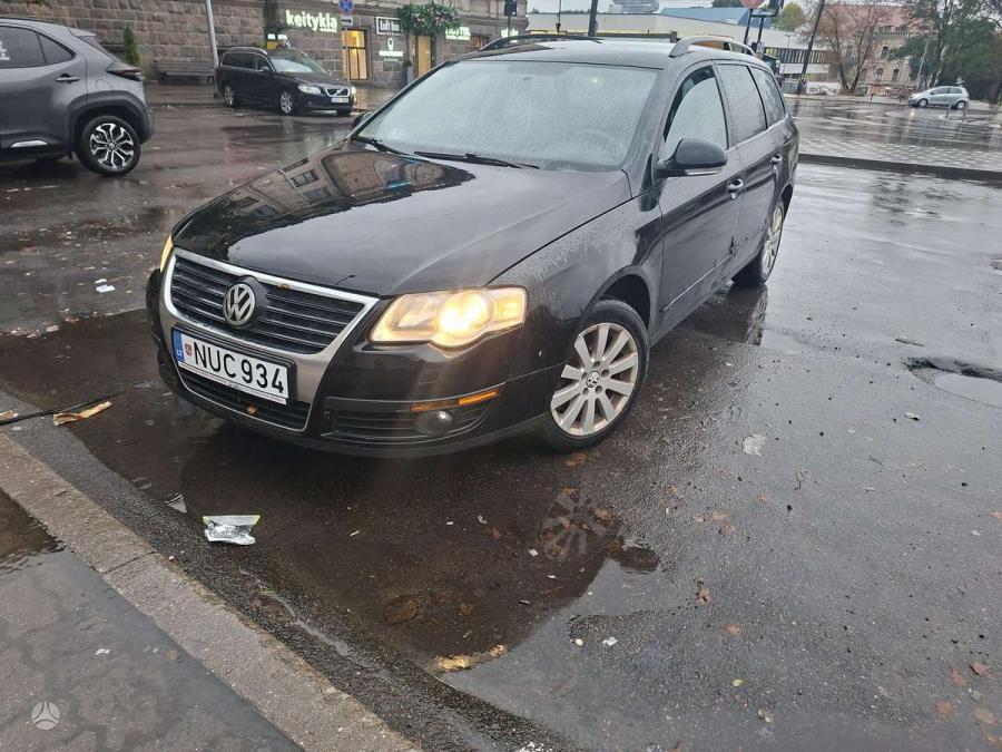 Melns Volkswagen Passat 2008 Viļņa, ar dzinēja tilpumu 1.90 L un nobraukumu 436 tūkst. km par 850 €, foto 6 vietnē AUTOMOTO.COM.LV
