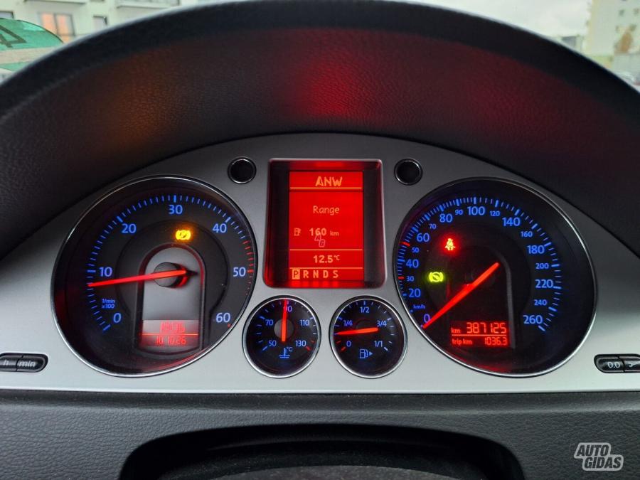 Melns Volkswagen Passat 2008 Viļņa, ar dzinēja tilpumu 2.00 L un nobraukumu 387 tūkst. km par 1000 €, foto 25 vietnē AUTOMOTO.COM.LV