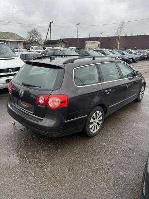 Melns Volkswagen Passat 2009 Marijampole, ar dzinēja tilpumu 1.97 L un nobraukumu 340 tūkst. km par 2950 €, foto 5 vietnē AUTOMOTO.COM.LV