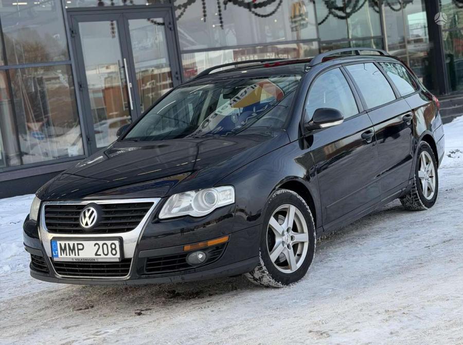 Melns Volkswagen Passat 2009 Klaipėda, ar dzinēja tilpumu 2.00 L un nobraukumu 300 tūkst. km par 1900 €, foto 1 vietnē AUTOMOTO.COM.LV