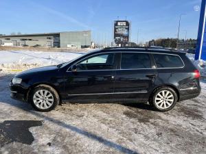 Melns Volkswagen Passat 2009 Kauņa, ar dzinēja tilpumu 1.97 L un nobraukumu 382 tūkst. km par 2450 €, foto  vietnē AUTOMOTO.COM.LV