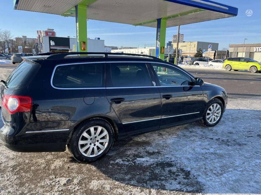 Melns Volkswagen Passat 2009 Kauņa, ar dzinēja tilpumu 1.97 L un nobraukumu 382 tūkst. km par 2450 €, foto 5 vietnē AUTOMOTO.COM.LV