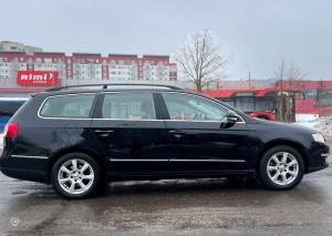Black Volkswagen Passat 2009 in Vilnius, with an engine capacity of 1.40 L and mileage of 300 thousand km for 2799 €, photo 3 on AUTOMOTO.COM.LV