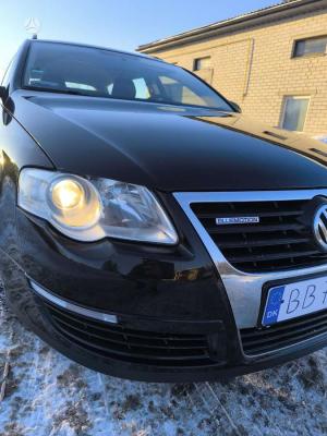 Black Volkswagen Passat 2009 in Birzai, with an engine capacity of 1.97 L and mileage of 310 thousand km for 2600 €, photo 2 on AUTOMOTO.COM.LV