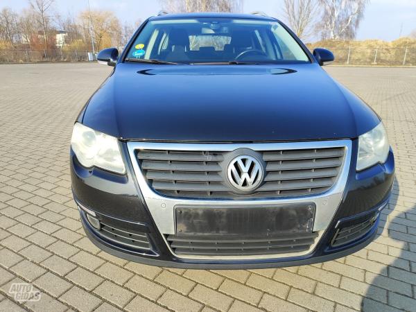 Black Volkswagen Passat 2009 in Marijampole, with an engine capacity of 1.40 L and mileage of 174 thousand km for 2150 €, photo 3 on AUTOMOTO.COM.LV
