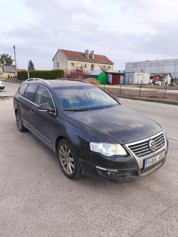 Black Volkswagen Passat 2009 in Kaunas, with an engine capacity of 2.00 L and mileage of 450 thousand km for 1000 €, photo 3 on AUTOMOTO.COM.LV
