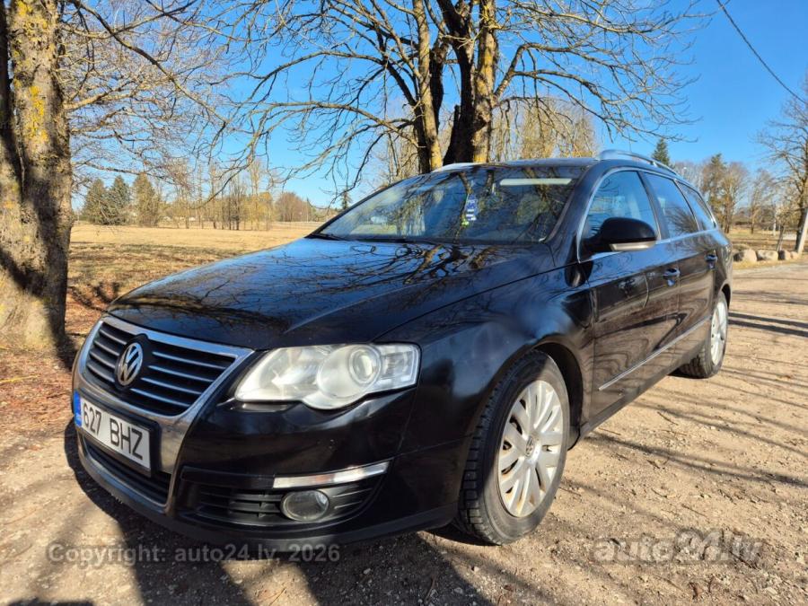 Black Volkswagen Passat 2009 in Tallinn, with an engine capacity of 2.00 L and mileage of 315 thousand km for 2499 €, photo 2 on AUTOMOTO.COM.LV