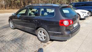 Black Volkswagen Passat 2009 in Vilnius, with an engine capacity of 2.00 L and mileage of 258 thousand km for 1800 €, photo 3 on AUTOMOTO.COM.LV