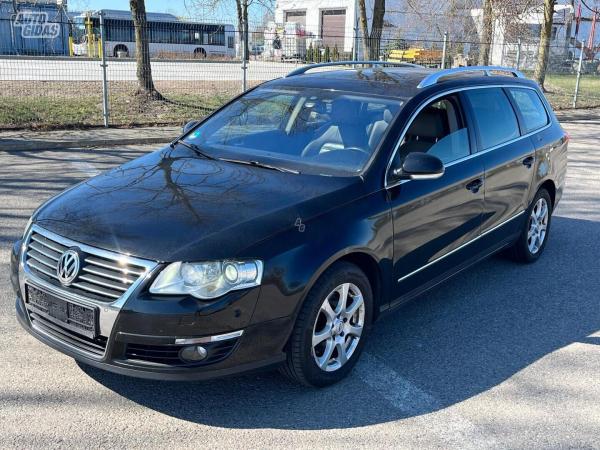Black Volkswagen Passat 2009 in Marijampole, with an engine capacity of 1.40 L and mileage of 214 thousand km for 2750 €, photo 2 on AUTOMOTO.COM.LV