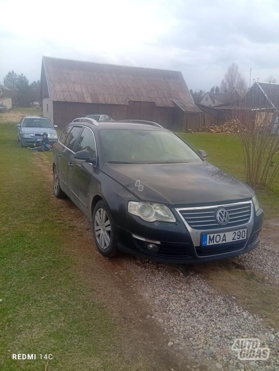 Melns Volkswagen Passat 2009 Viļņa, ar dzinēja tilpumu 2.00 L un nobraukumu 450 tūkst. km par 800 €, foto 1 vietnē AUTOMOTO.COM.LV