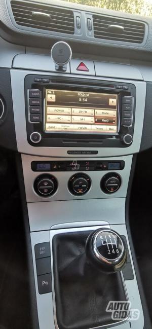 Melns Volkswagen Passat 2009 Kauņa, ar dzinēja tilpumu 2.00 L un nobraukumu 328 tūkst. km par 1499 €, foto 14 vietnē AUTOMOTO.COM.LV
