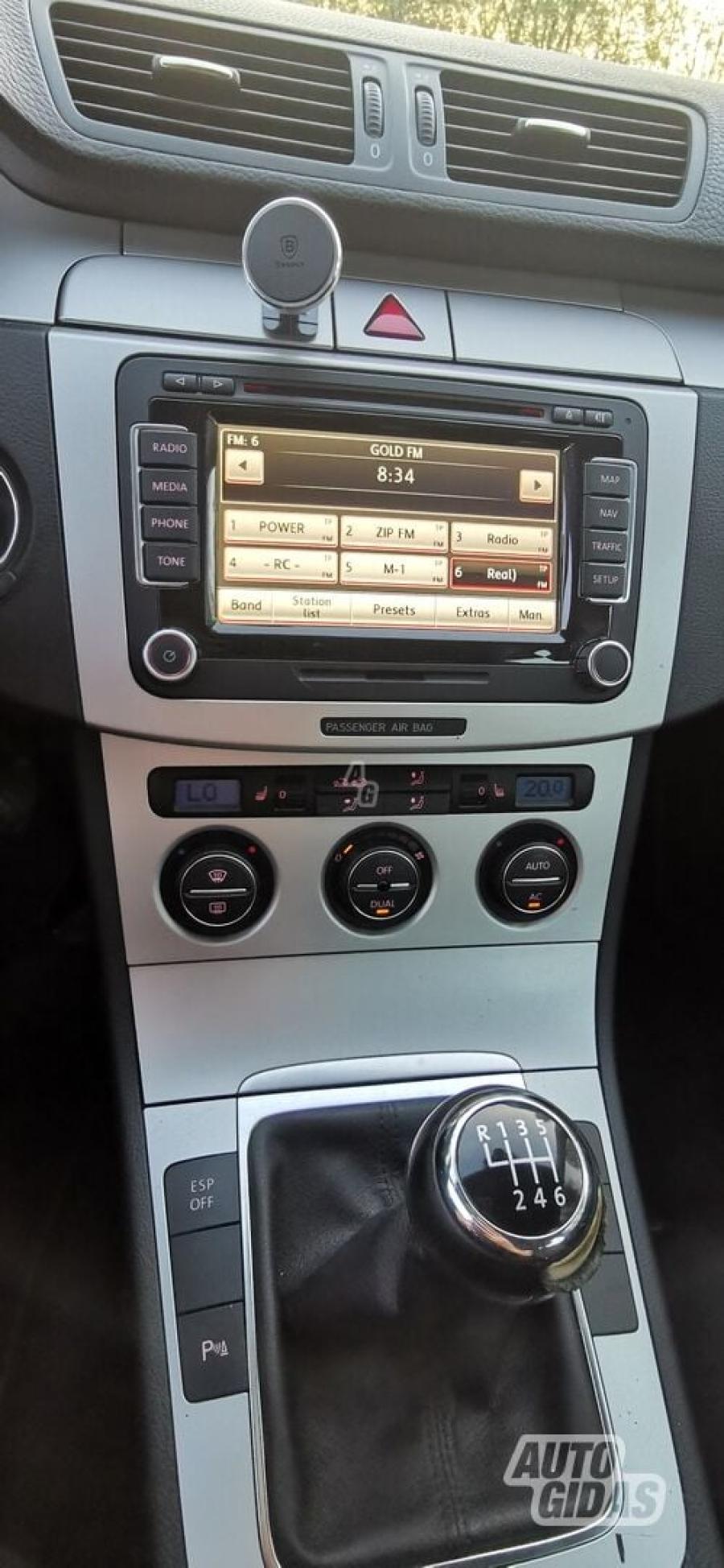 Melns Volkswagen Passat 2009 Kauņa, ar dzinēja tilpumu 2.00 L un nobraukumu 328 tūkst. km par 1499 €, foto 14 vietnē AUTOMOTO.COM.LV