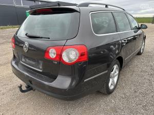Black Volkswagen Passat 2009 in Giraite, with an engine capacity of 2.00 L and mileage of 245 thousand km for 1950 €, photo 6 on AUTOMOTO.COM.LV