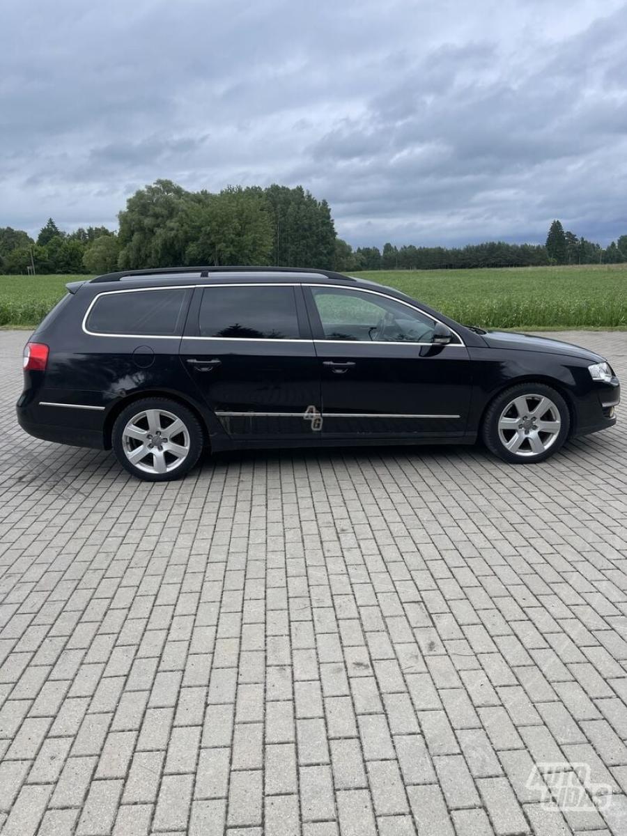 Black Volkswagen Passat 2009 in Birzai, with an engine capacity of 2.00 L and mileage of 478 thousand km for 1450 €, photo 3 on AUTOMOTO.COM.LV