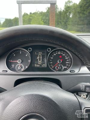 Black Volkswagen Passat 2009 in Birzai, with an engine capacity of 2.00 L and mileage of 478 thousand km for 1450 €, photo 12 on AUTOMOTO.COM.LV