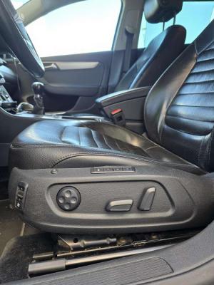Melns Volkswagen Passat 2009 Šauļi, ar dzinēja tilpumu 1.39 L un nobraukumu 228 tūkst. km par 3300 €, foto 7 vietnē AUTOMOTO.COM.LV
