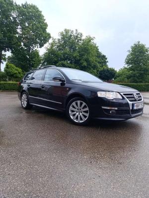 Black Volkswagen Passat 2009 in Kaunas, with an engine capacity of 2.00 L and mileage of 280 thousand km for 3600 €, photo  on AUTOMOTO.COM.LV