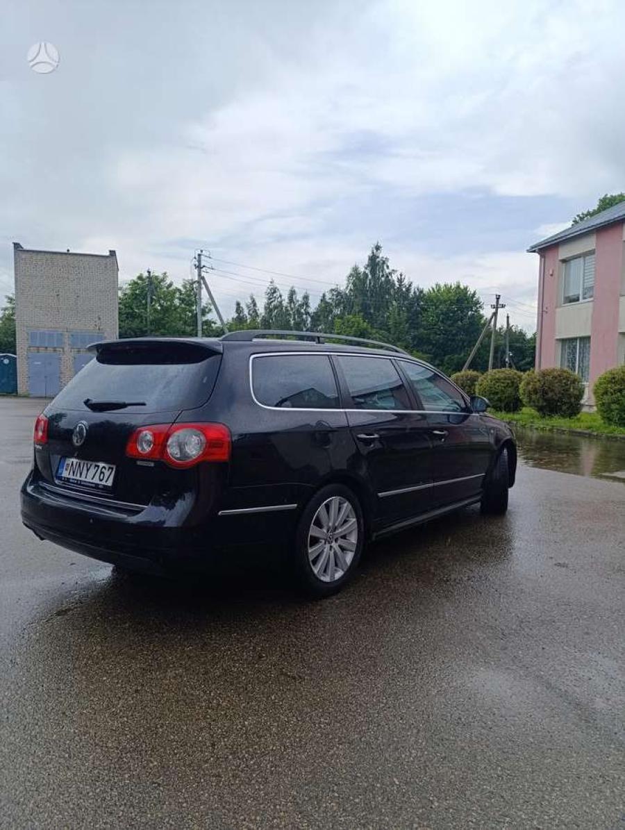Black Volkswagen Passat 2009 in Kaunas, with an engine capacity of 2.00 L and mileage of 280 thousand km for 3600 €, photo 6 on AUTOMOTO.COM.LV