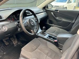 Melns Volkswagen Passat 2009 Panevēža, ar dzinēja tilpumu 2.00 L un nobraukumu 0 tūkst. km par 1390 €, foto 12 vietnē AUTOMOTO.COM.LV