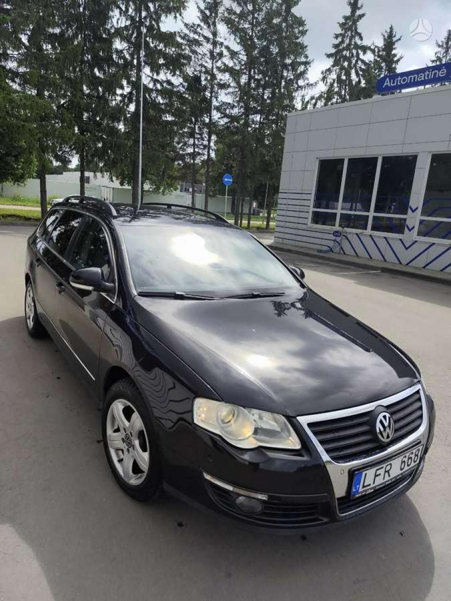 Black Volkswagen Passat 2009 in Vilnius, with an engine capacity of 1.97 L and mileage of 349 thousand km for 2300 €, photo 1 on AUTOMOTO.COM.LV