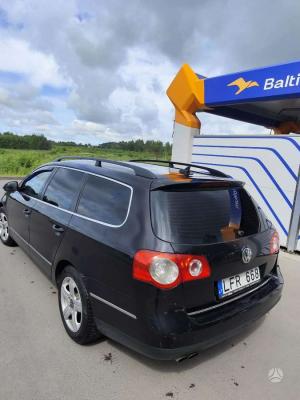 Black Volkswagen Passat 2009 in Vilnius, with an engine capacity of 1.97 L and mileage of 349 thousand km for 2300 €, photo 6 on AUTOMOTO.COM.LV