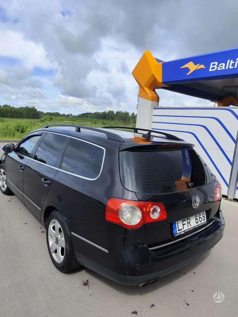 Black Volkswagen Passat 2009 in Vilnius, with an engine capacity of 1.97 L and mileage of 349 thousand km for 2300 €, photo 6 on AUTOMOTO.COM.LV