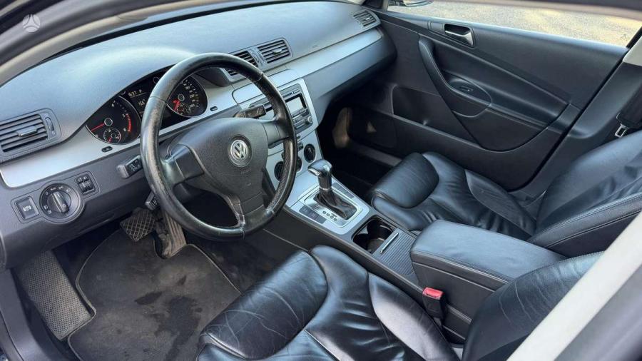 Melns Volkswagen Passat 2009 Marijampole, ar dzinēja tilpumu 1.97 L un nobraukumu 239 tūkst. km par 1500 €, foto 12 vietnē AUTOMOTO.COM.LV
