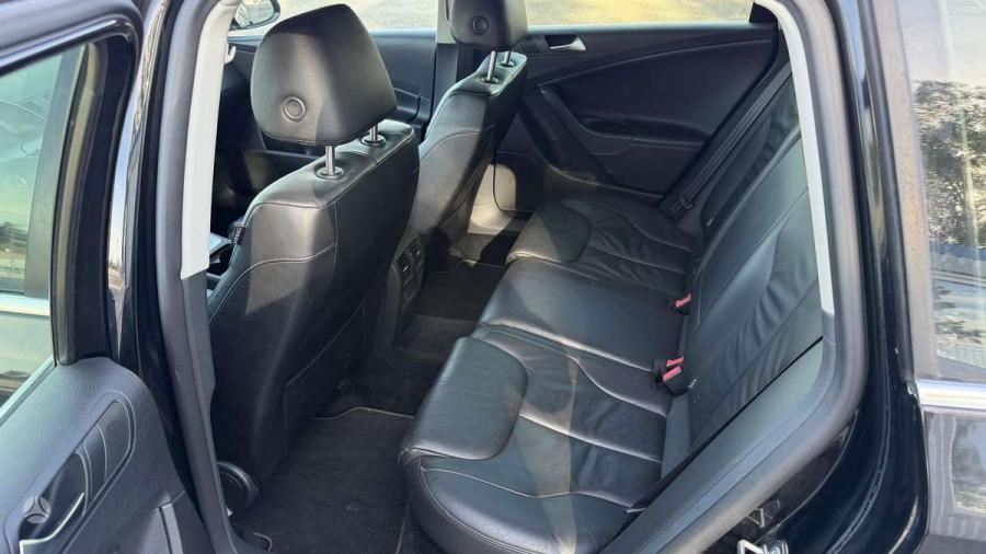 Melns Volkswagen Passat 2009 Marijampole, ar dzinēja tilpumu 1.97 L un nobraukumu 239 tūkst. km par 1500 €, foto 14 vietnē AUTOMOTO.COM.LV