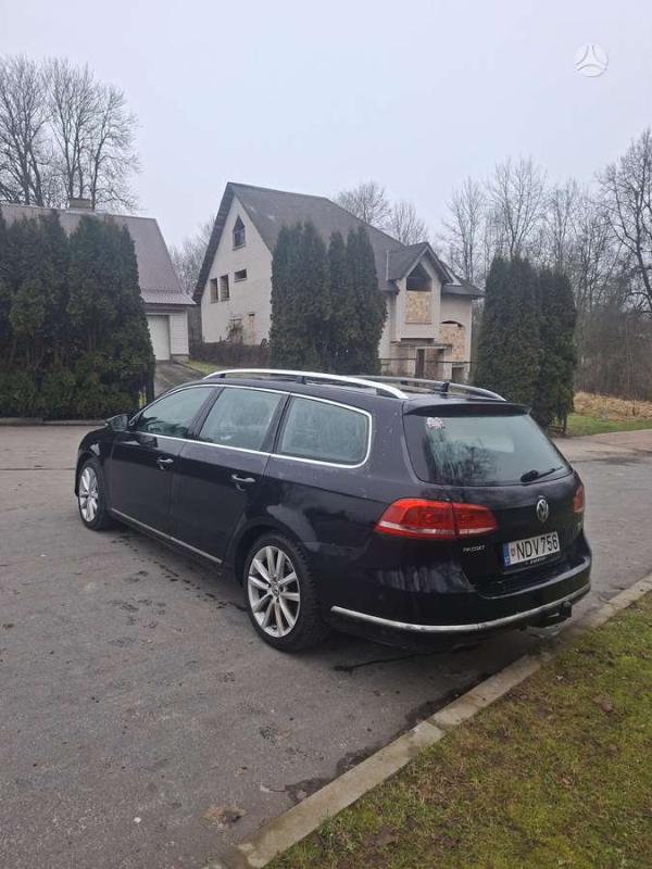 Black Volkswagen Passat 2010 in Zarasai, with an engine capacity of 1.97 L and mileage of 284 thousand km for 6000 €, photo 6 on AUTOMOTO.COM.LV