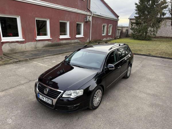 Melns Volkswagen Passat 2010 Kėdainiai, ar dzinēja tilpumu 1.97 L un nobraukumu 303 tūkst. km par 3600 €, foto 4 vietnē AUTOMOTO.COM.LV