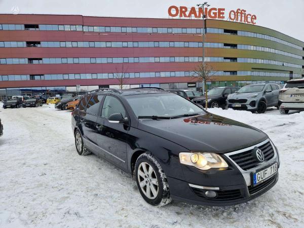 Melns Volkswagen Passat 2010 Viļņa, ar dzinēja tilpumu 1.97 L un nobraukumu 474 tūkst. km par 1499 €, foto 1 vietnē AUTOMOTO.COM.LV