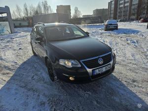 Black Volkswagen Passat 2010 in Prienai, with an engine capacity of 1.60 L and mileage of 348 thousand km for 1750 €, photo 11 on AUTOMOTO.COM.LV