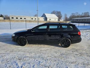 Black Volkswagen Passat 2010 in Prienai, with an engine capacity of 1.60 L and mileage of 348 thousand km for 1750 €, photo 18 on AUTOMOTO.COM.LV