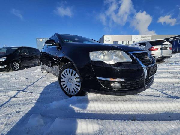 Black Volkswagen Passat 2010 in Kaunas, with an engine capacity of 1.97 L and mileage of 291 thousand km for 3150 €, photo 3 on AUTOMOTO.COM.LV