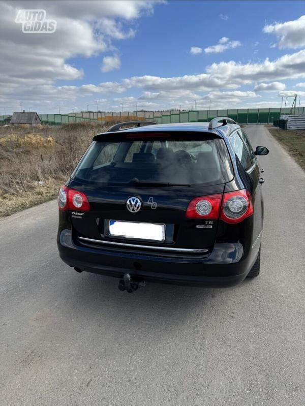 Black Volkswagen Passat 2010 in Kaunas, with an engine capacity of 1.40 L and mileage of 179 thousand km for 2750 €, photo 6 on AUTOMOTO.COM.LV