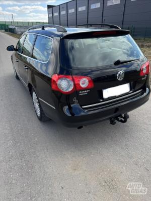 Black Volkswagen Passat 2010 in Kaunas, with an engine capacity of 1.40 L and mileage of 179 thousand km for 2750 €, photo 9 on AUTOMOTO.COM.LV