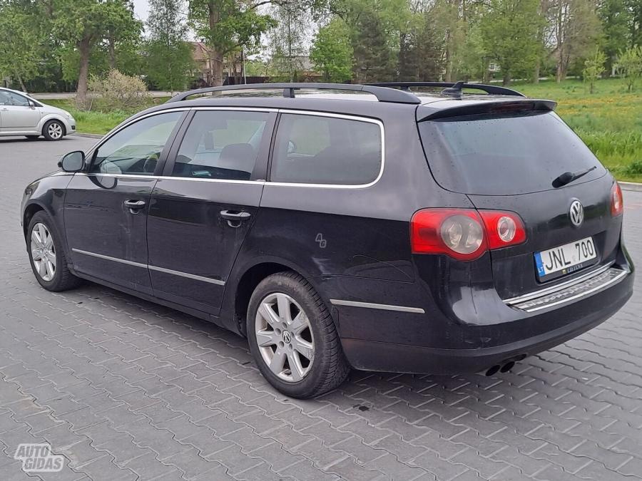 Black Volkswagen Passat 2010 in Klaipeda, with an engine capacity of 2.00 L and mileage of 370 thousand km for 1500 €, photo 3 on AUTOMOTO.COM.LV