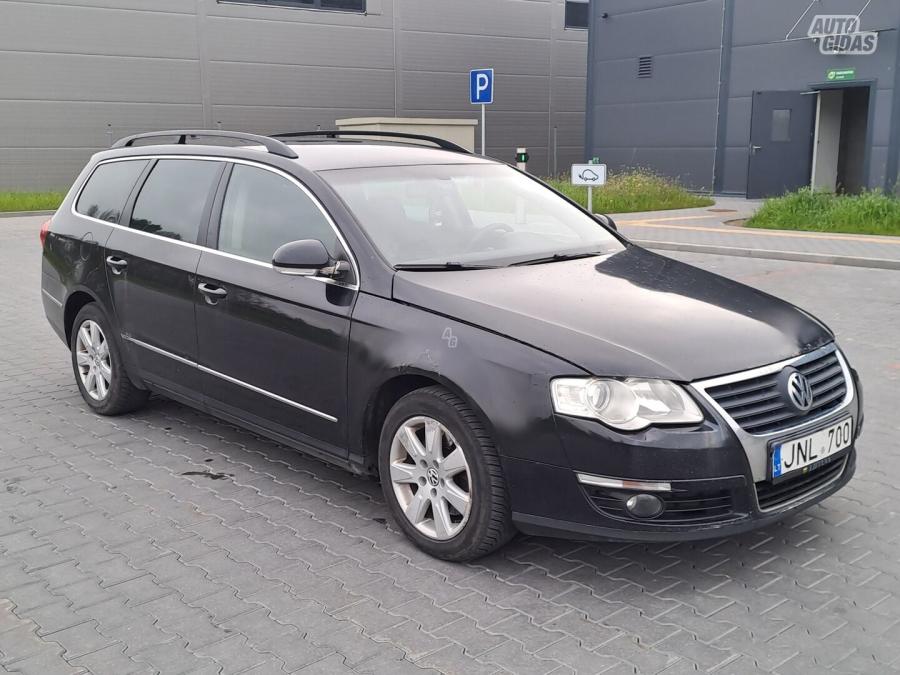 Black Volkswagen Passat 2010 in Klaipeda, with an engine capacity of 2.00 L and mileage of 370 thousand km for 1500 €, photo 5 on AUTOMOTO.COM.LV