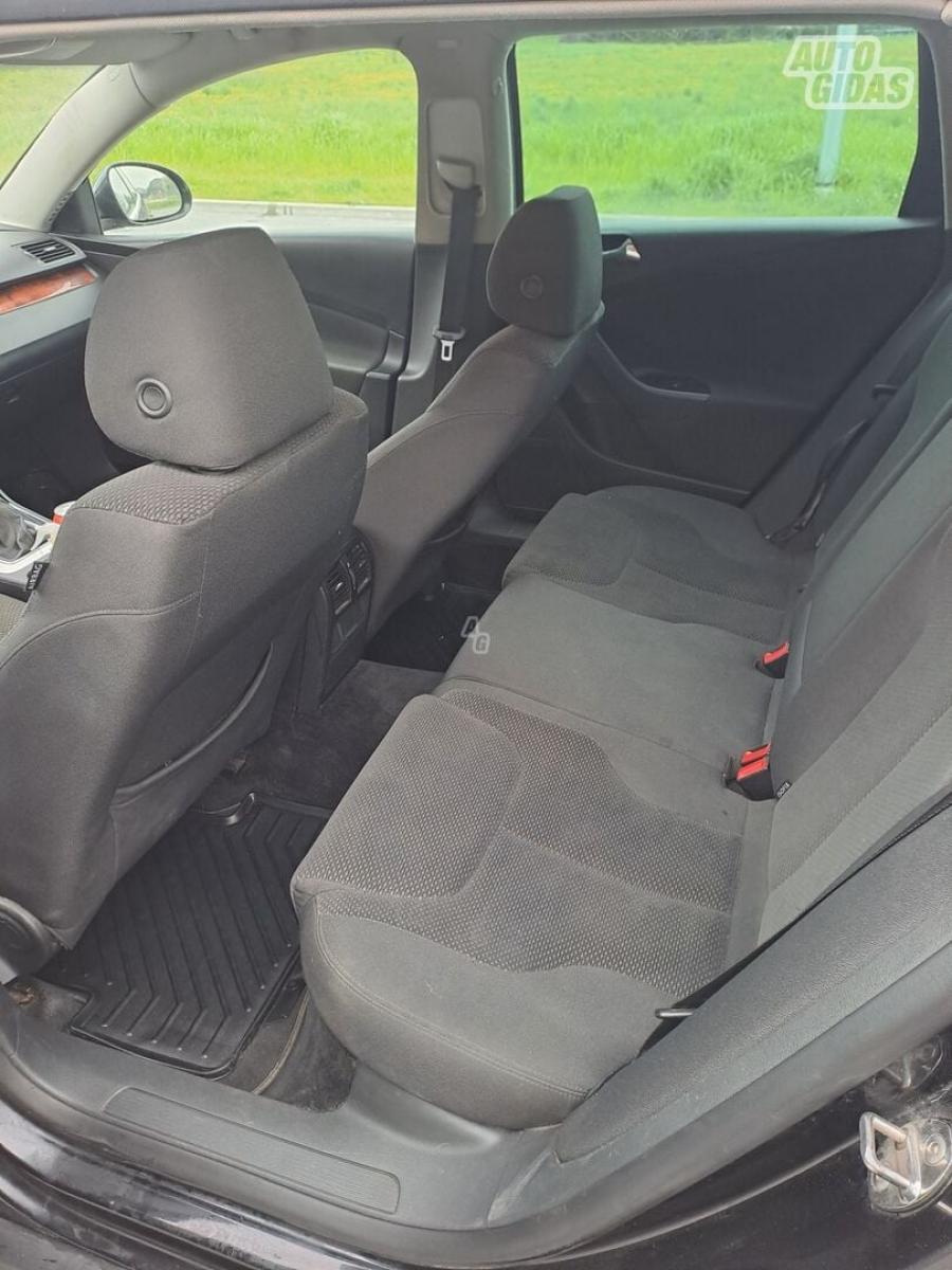 Black Volkswagen Passat 2010 in Klaipeda, with an engine capacity of 2.00 L and mileage of 370 thousand km for 1500 €, photo 10 on AUTOMOTO.COM.LV