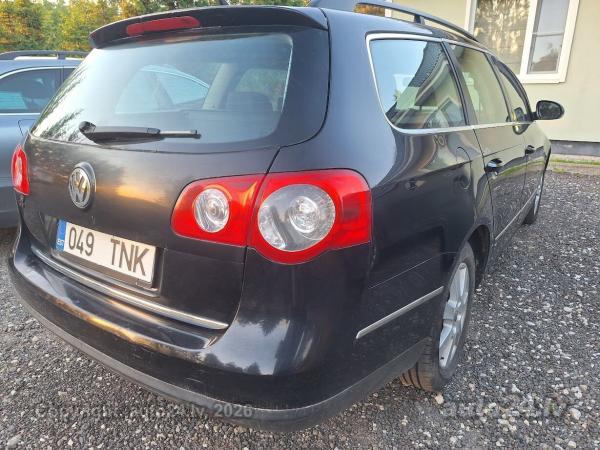 Black Volkswagen Passat 2010 in Tartu, with an engine capacity of 2.00 L and mileage of 398 thousand km for 2200 €, photo 4 on AUTOMOTO.COM.LV