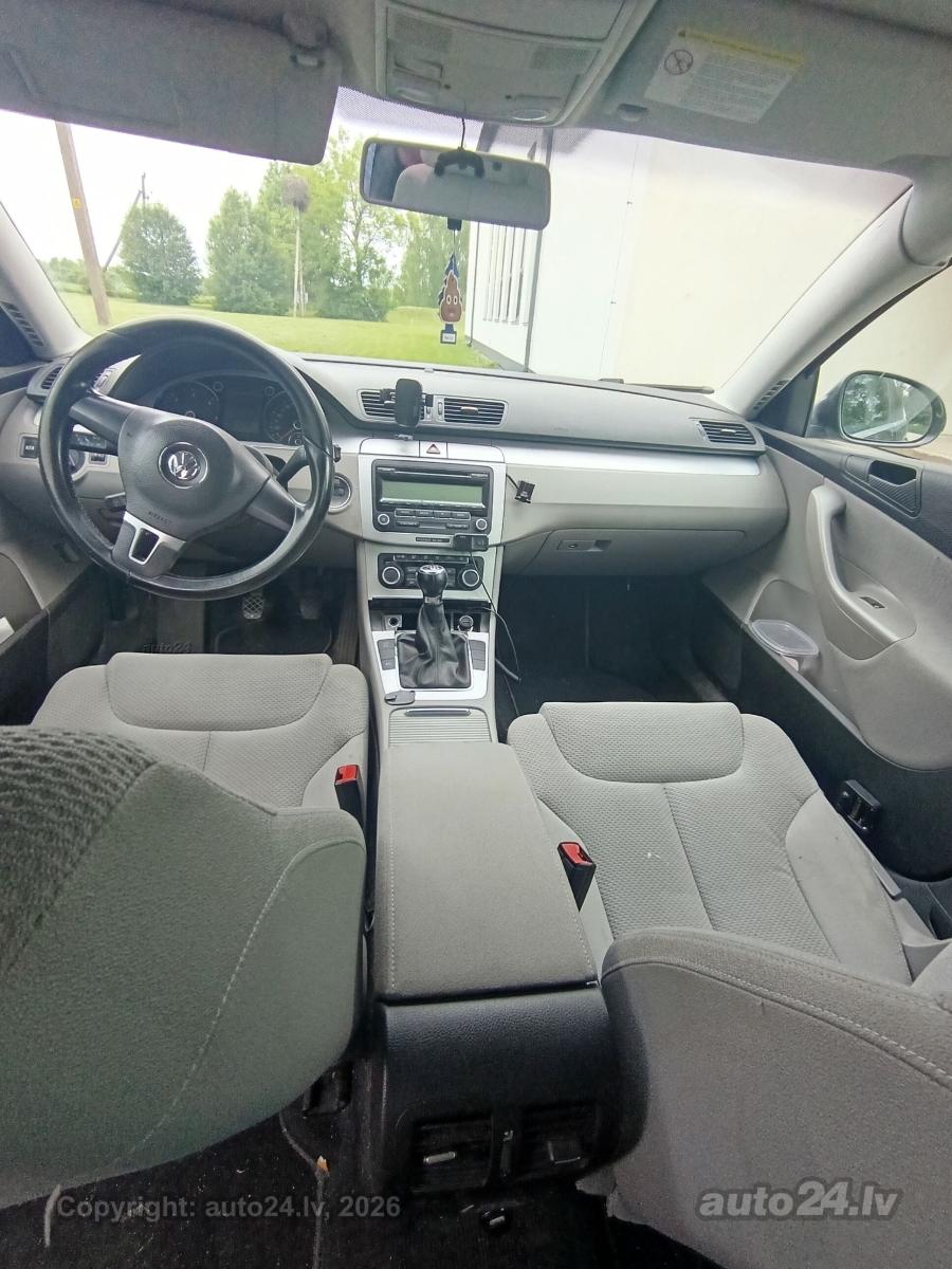Melns Volkswagen Passat 2010 Valga, ar dzinēja tilpumu 2.00 L un nobraukumu 350 tūkst. km par 1200 €, foto 9 vietnē AUTOMOTO.COM.LV