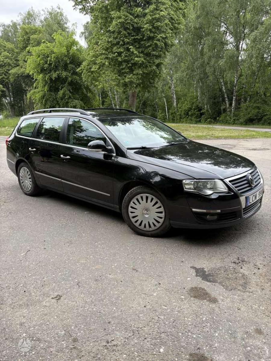 Melns Volkswagen Passat 2010 Kauņa, ar dzinēja tilpumu 1.97 L un nobraukumu 259 tūkst. km par 3300 €, foto 7 vietnē AUTOMOTO.COM.LV