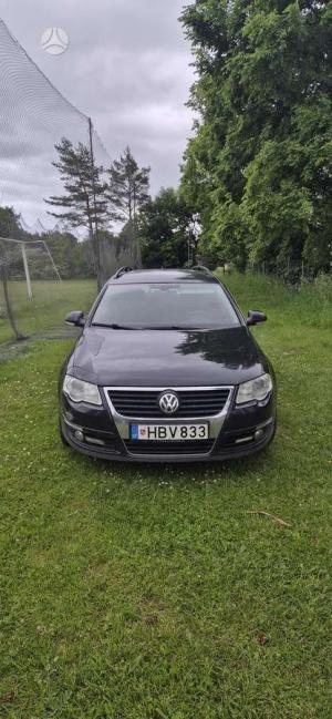 Black Volkswagen Passat 2010 in Vilnius, with an engine capacity of 1.97 L and mileage of 366 thousand km for 1750 €, photo  on AUTOMOTO.COM.LV