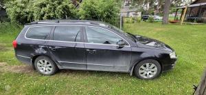 Black Volkswagen Passat 2010 in Vilnius, with an engine capacity of 1.97 L and mileage of 366 thousand km for 1750 €, photo 5 on AUTOMOTO.COM.LV