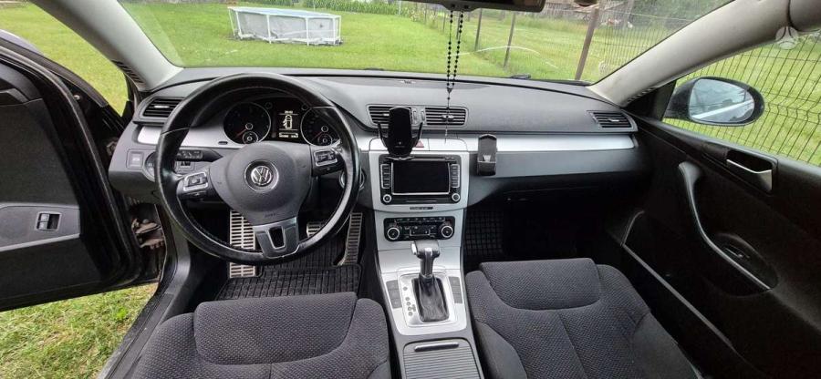 Black Volkswagen Passat 2010 in Vilnius, with an engine capacity of 1.97 L and mileage of 366 thousand km for 1750 €, photo 9 on AUTOMOTO.COM.LV