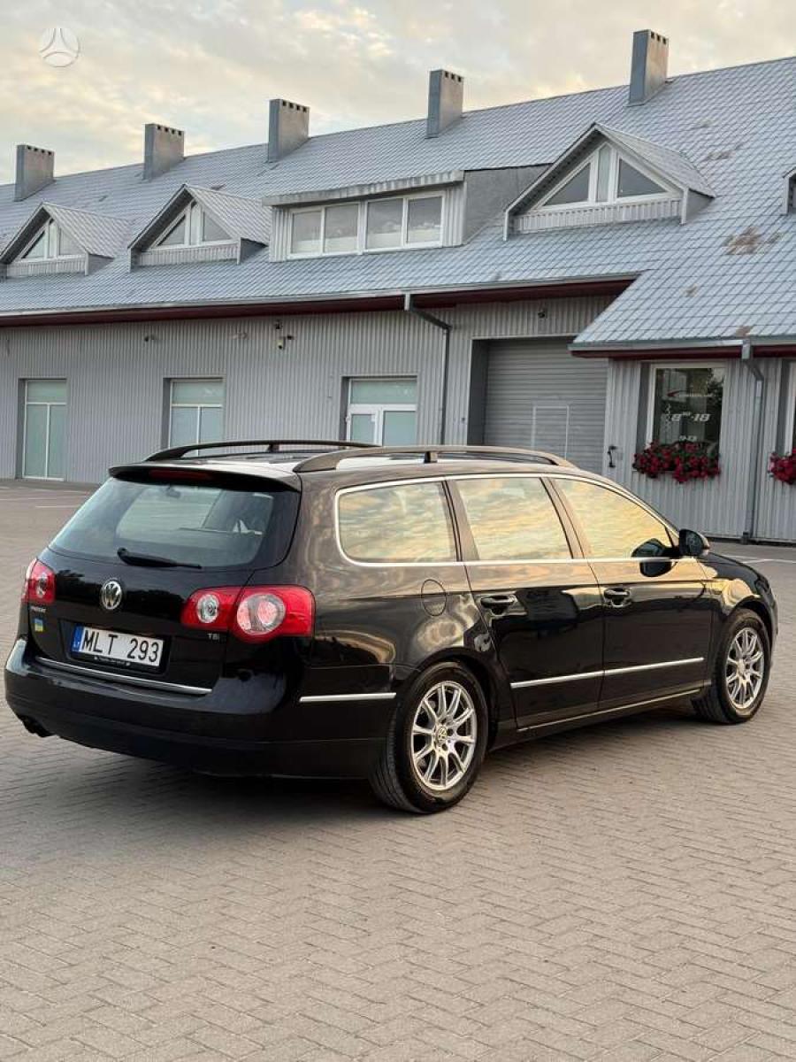 Black Volkswagen Passat 2010 in Marijampole, with an engine capacity of 1.78 L and mileage of 320 thousand km for 3400 €, photo 6 on AUTOMOTO.COM.LV