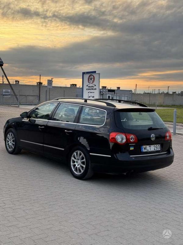Black Volkswagen Passat 2010 in Marijampole, with an engine capacity of 1.78 L and mileage of 320 thousand km for 3400 €, photo 6 on AUTOMOTO.COM.LV