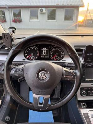 Black Volkswagen Passat 2010 in Marijampole, with an engine capacity of 1.78 L and mileage of 320 thousand km for 3400 €, photo 11 on AUTOMOTO.COM.LV