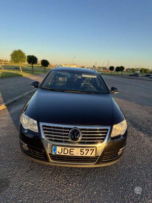 Black Volkswagen Passat 2010 in Kaunas, with an engine capacity of 2.00 L and mileage of 402 thousand km for 2000 €, photo 3 on AUTOMOTO.COM.LV